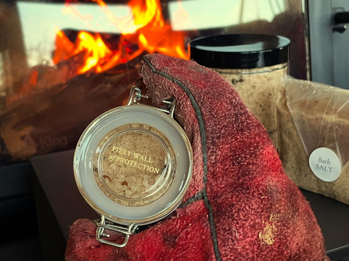 Fiery Wall of Protection Bath Salts - Sphere + Sundry